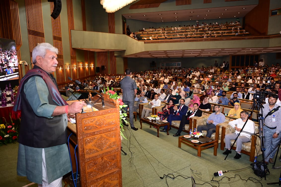 Lt-Governor-Manoj-Sinha-honours-finest-teachers-from-across-JK-with ...